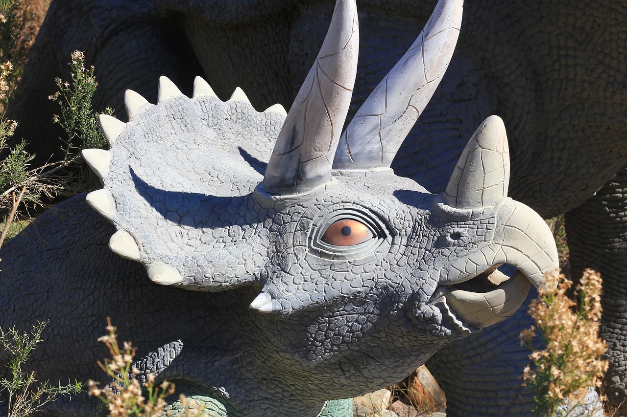 Triceratops Dinosaur Statue - Free photo on Pixabay - Pixabay