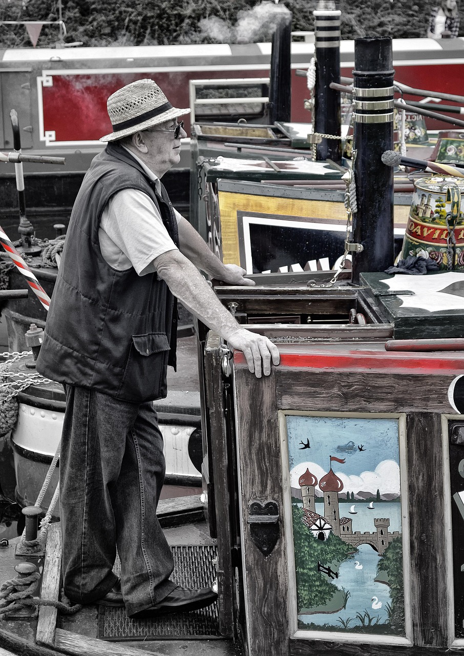 Barge Canal Man - Free photo on Pixabay
