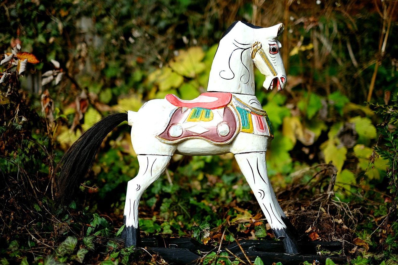 20,000+ Free Rocking Horse & Nature Images - Pixabay