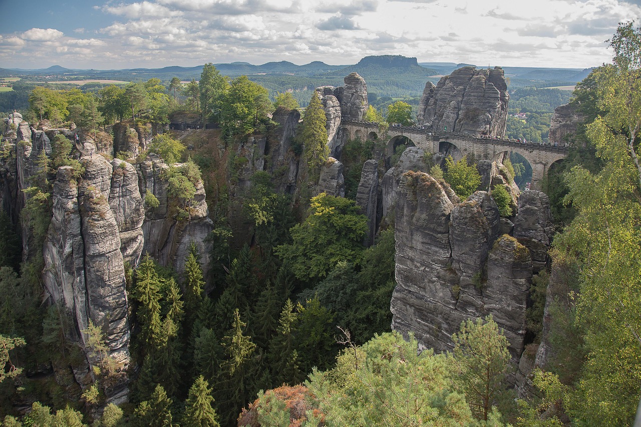 400+ Free Anglo Saxon & Saxon Switzerland Photos - Pixabay