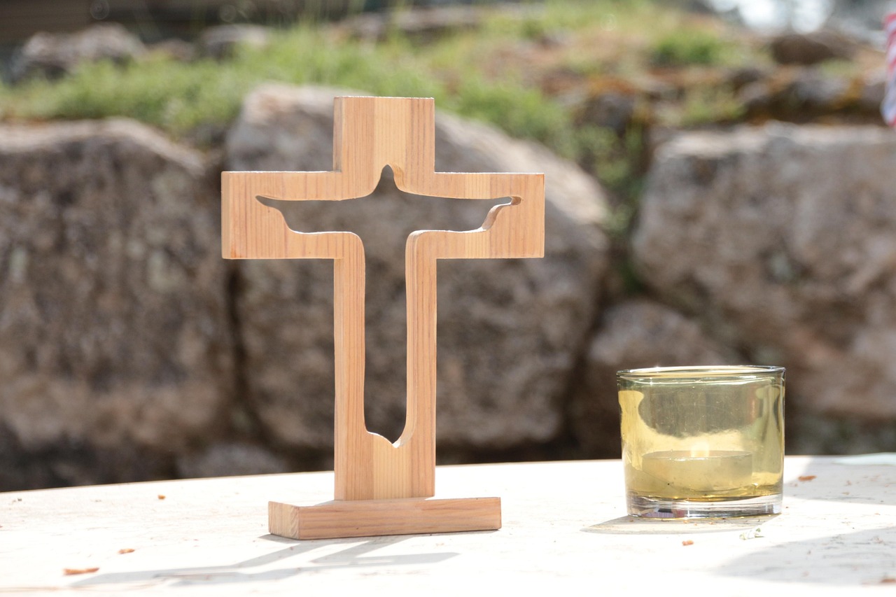 Cross Altar Candle - Free photo on Pixabay - Pixabay