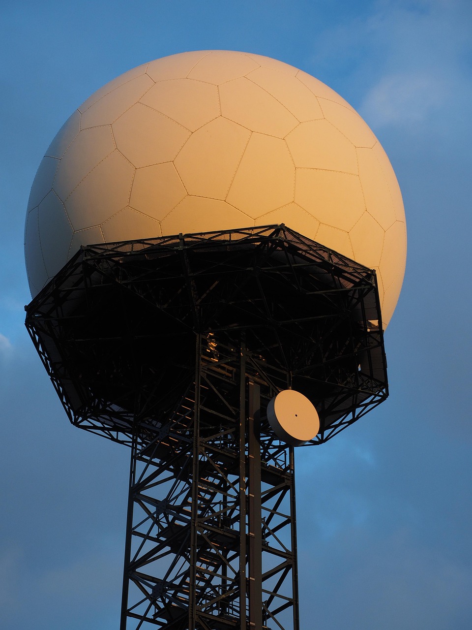 Radar Equipment Balloon-Like White - Free photo on Pixabay - Pixabay