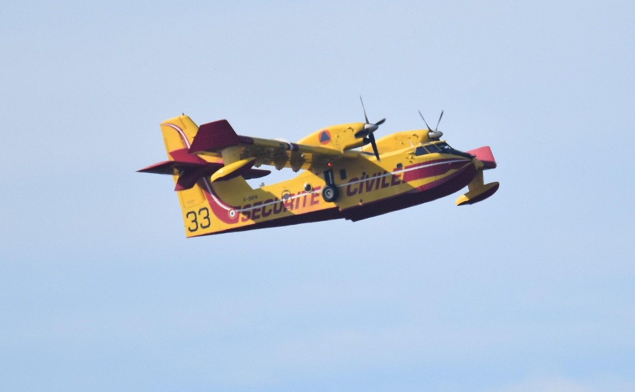 1+ Free 화나다 & Canadair Photos - Pixabay