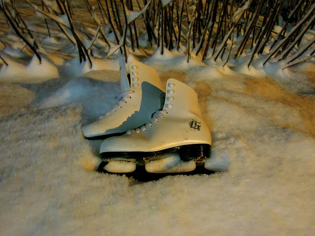 Skates Snow Two - Free photo on Pixabay - Pixabay