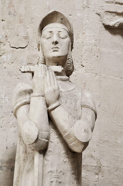 Statue Pierre Church Stone - Free photo on Pixabay