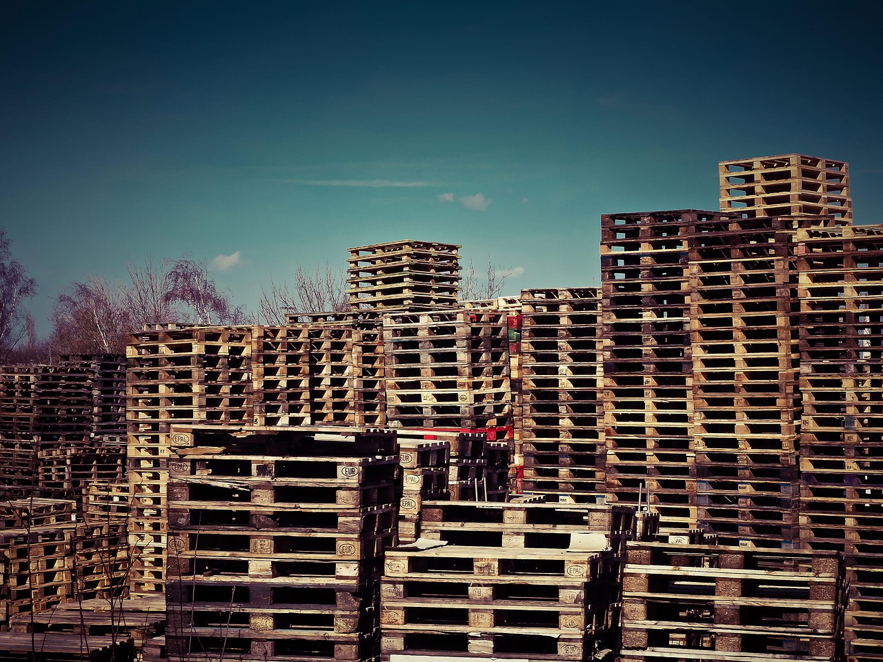 4,000+ Free Pallet Stack & Pallets Images - Pixabay