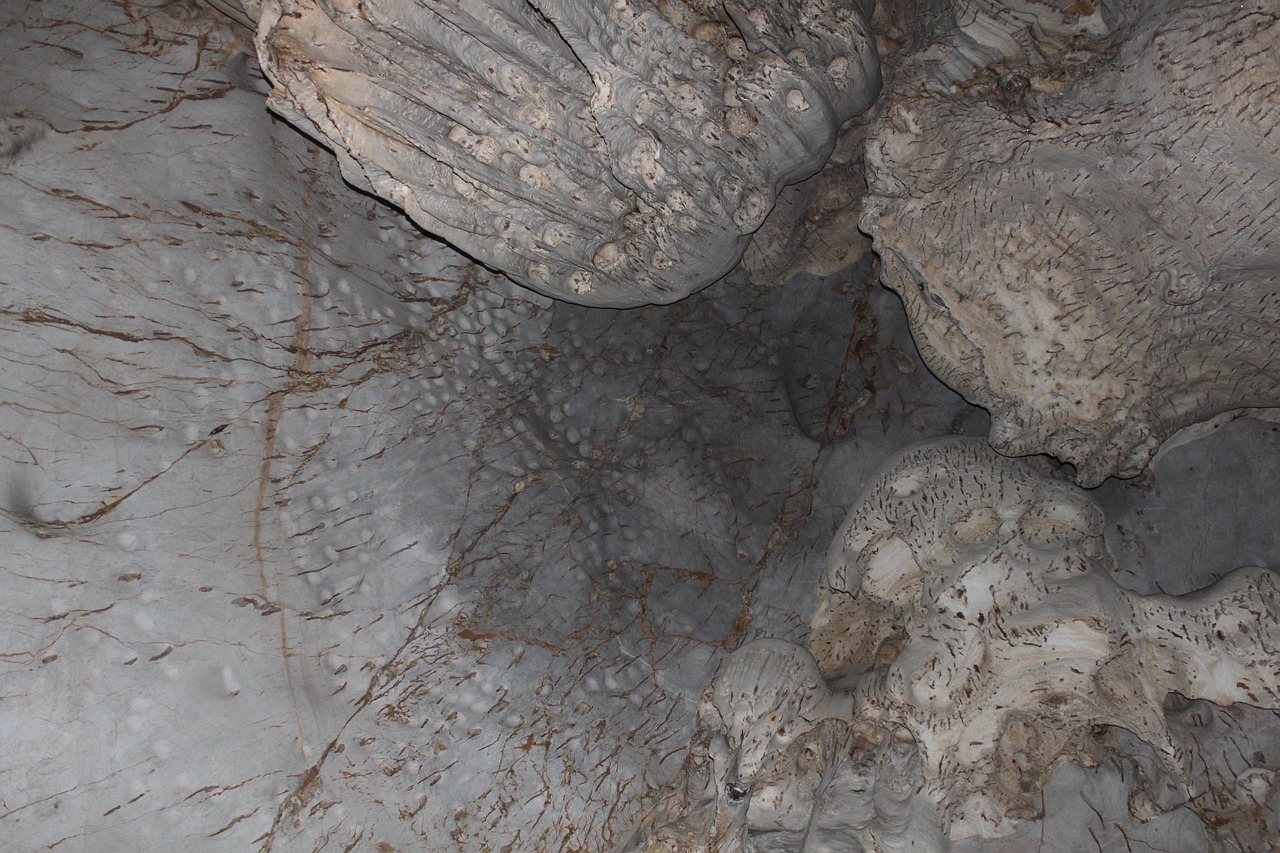 Rock Cave Geology Tham Pha - Free photo on Pixabay - Pixabay
