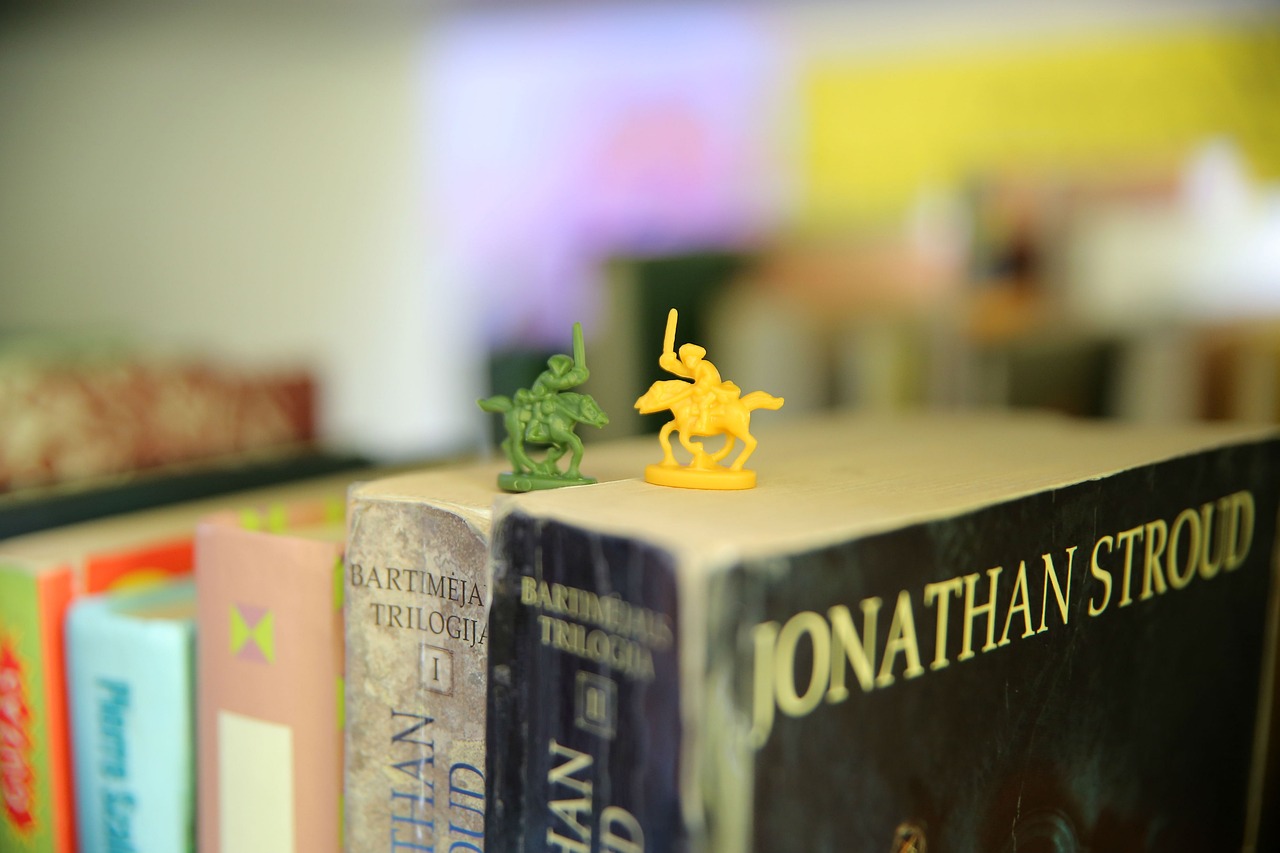 Books Fight Library - Free photo on Pixabay - Pixabay