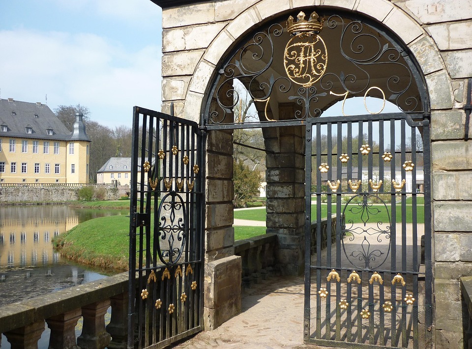 Kostenloses Foto: Schloss, Tor, Eingang, Touristik - Kostenloses Bild auf Pixabay - 1286283