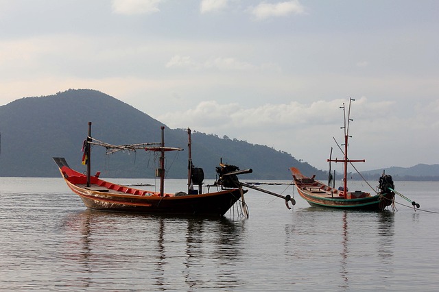 Longboat Picturesque Calmness Gray - Free photo on Pixabay