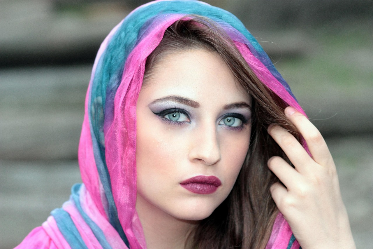 3,000+ Free Scarf & Girl Images - Pixabay