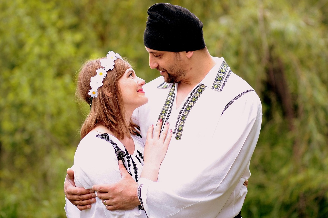 Family Traditional Costume Romania - Free photo on Pixabay