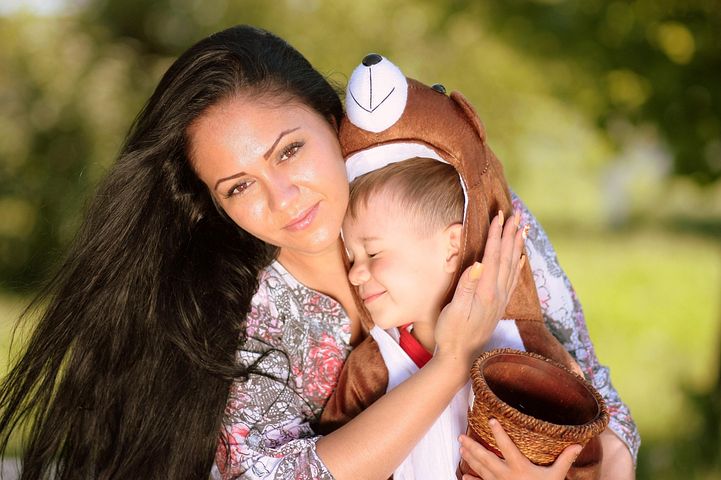 100+ Free Mom Hug & Hug Images - Pixabay