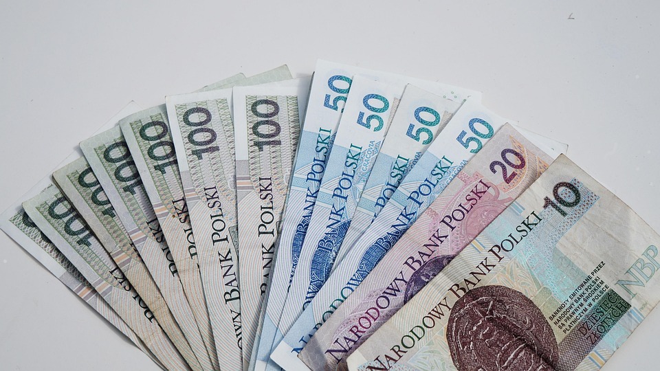 Pieni dze Banknoty Sto Z otych Darmowe Zdj cie Na Pixabay Pieni dze Banknoty Sto Z otych Darmowe Zdj cie Na Pixabay