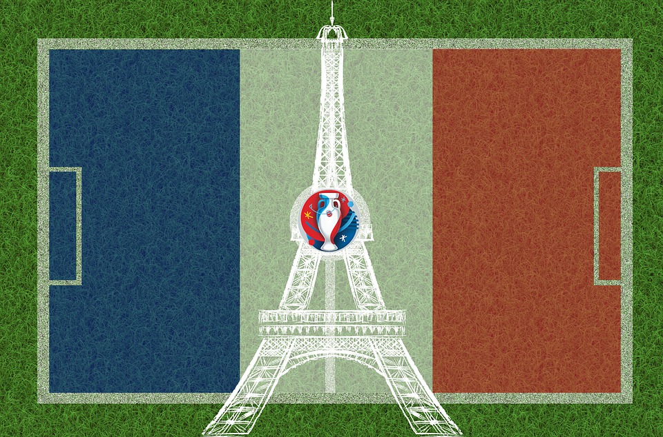 Le Football Terrain De Jeu Tour - Image gratuite sur Pixabay - Pixabay