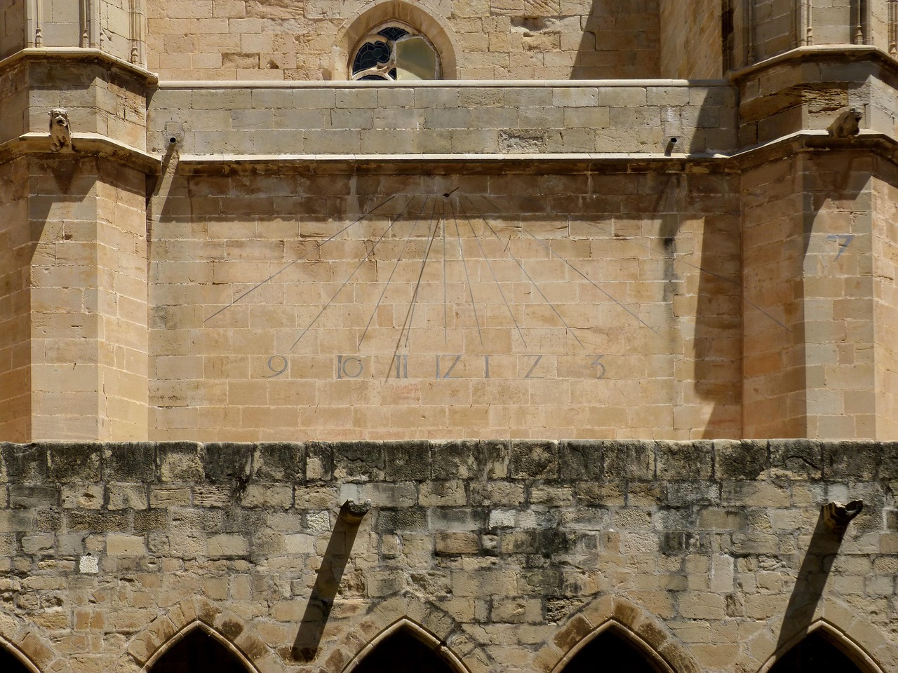 Sonnenuhr Kathedrale Tortosa - Kostenloses Foto auf Pixabay - Pixabay