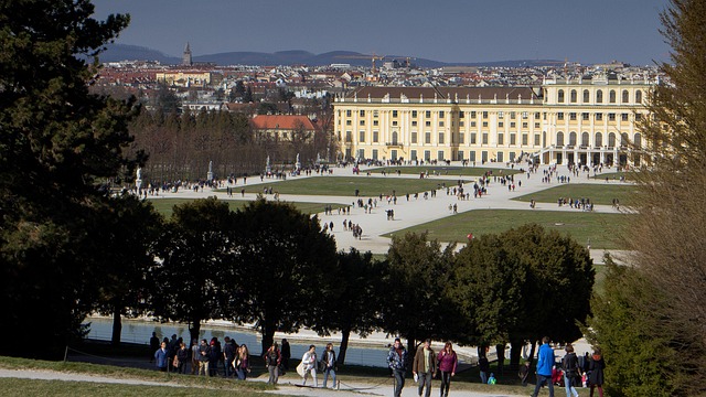 Vienna Beautiful Well Castle City - Free photo on Pixabay