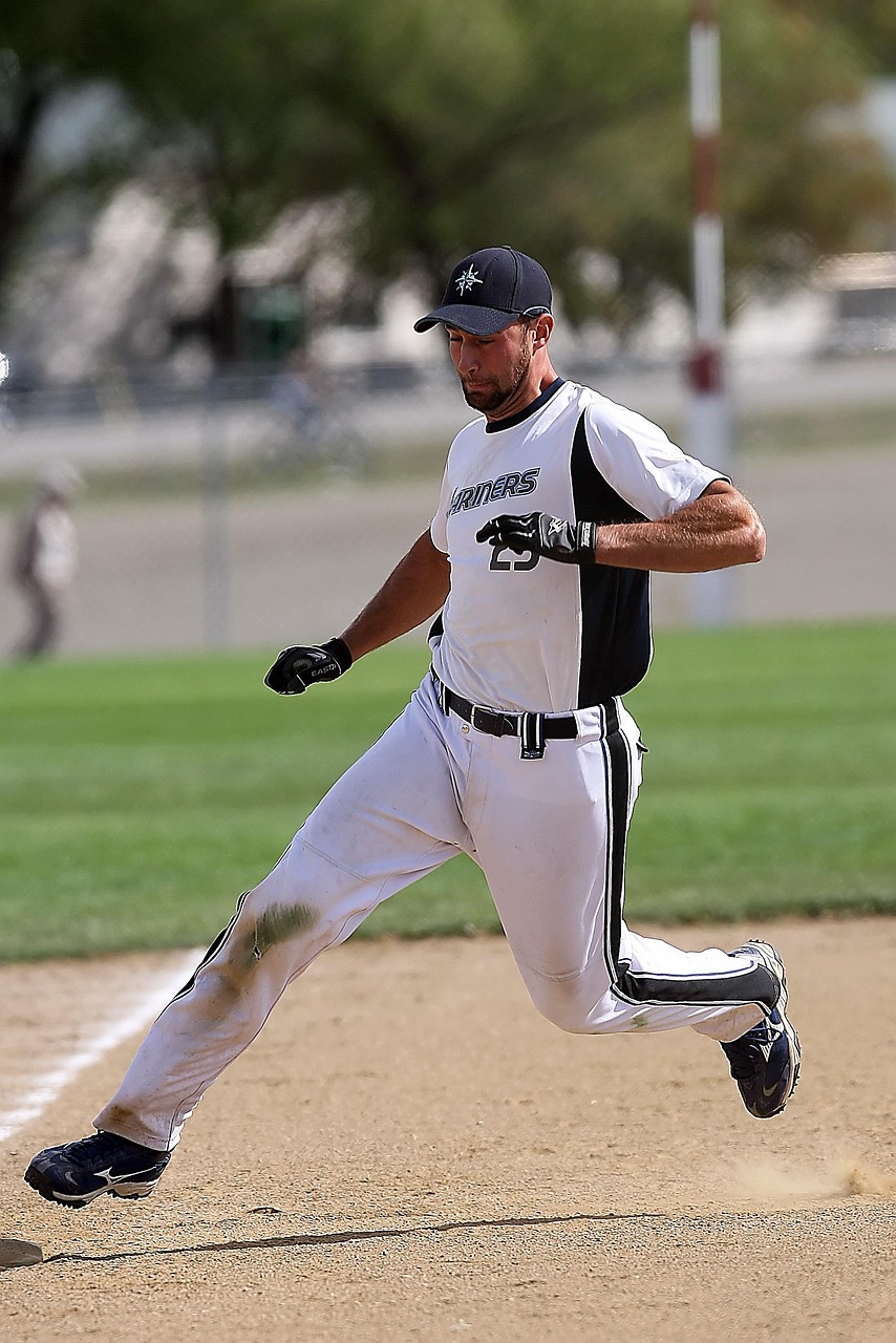 Softball Men Runner - Free photo on Pixabay