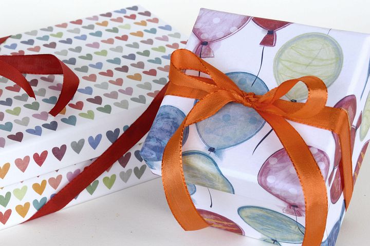 100+ Free Wrapping Paper & Gift Photos - Pixabay