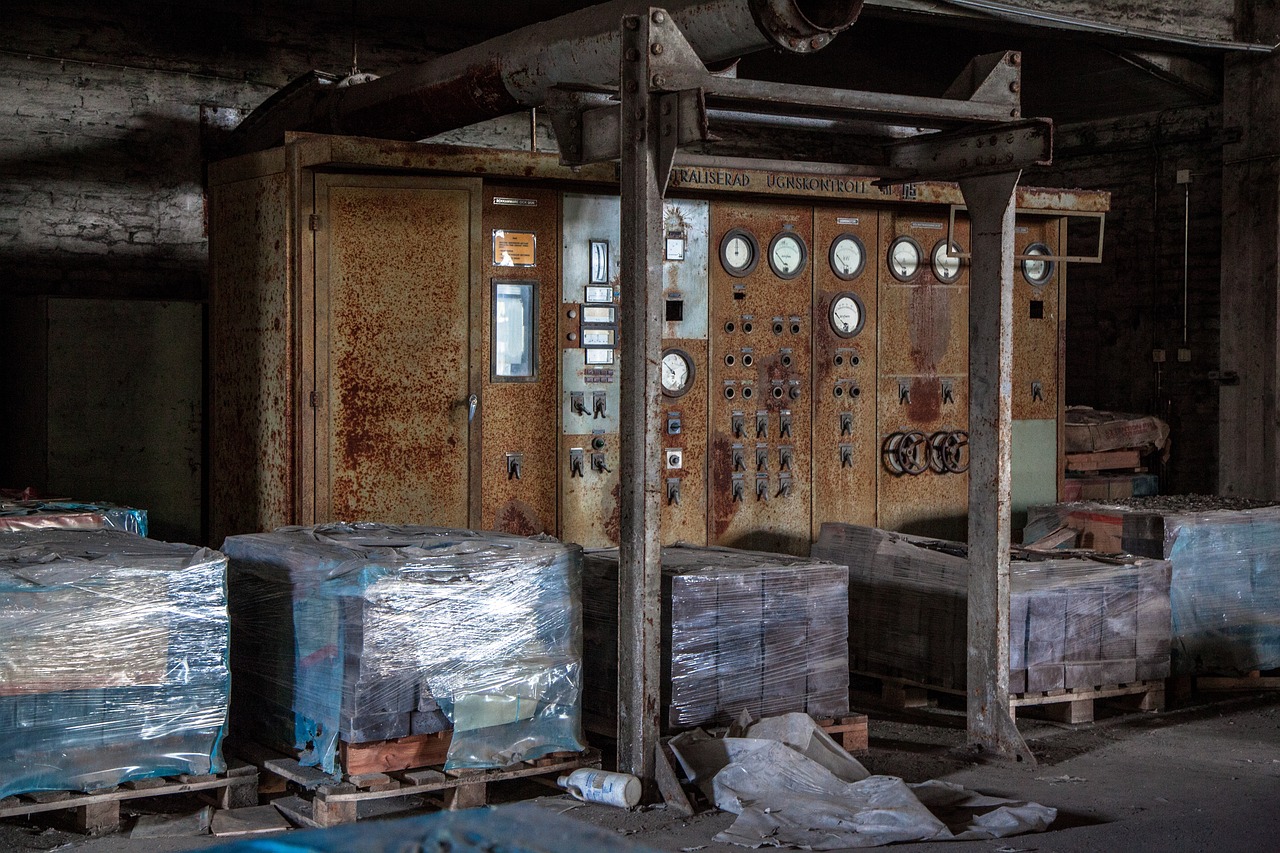 Factory Meters Abandoned Forgotten - Free photo on Pixabay