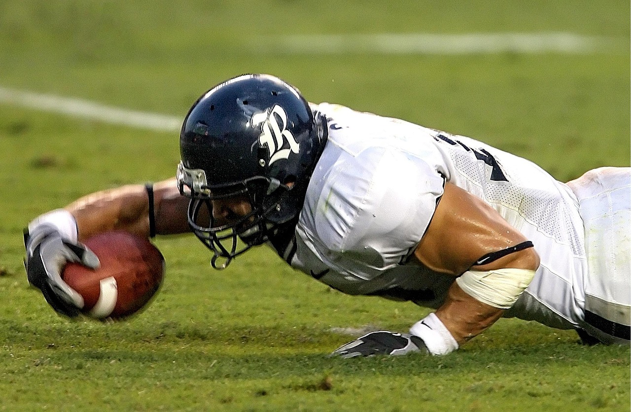 Stretching First Down Football - Free photo on Pixabay