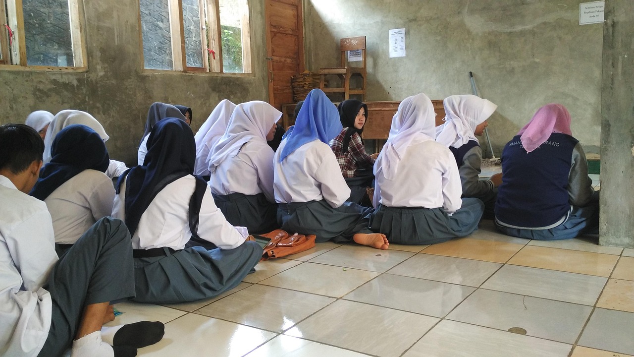 10,000+ Free Poor Education & Poor Images - Pixabay