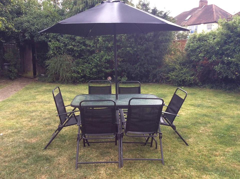 Backyard Alfresco Dining Table - Free photo on Pixabay