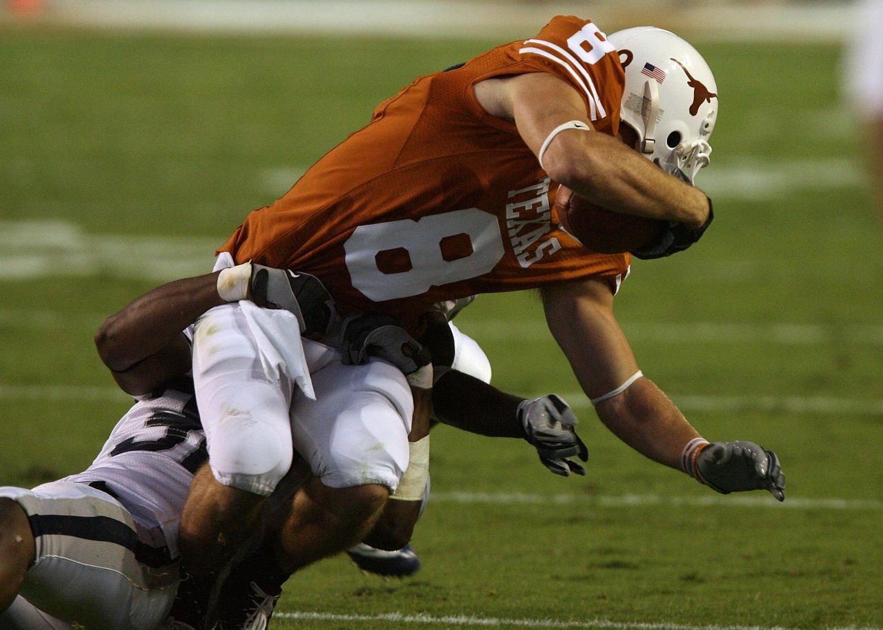 Football Tackle Running Back Ball - Free photo on Pixabay