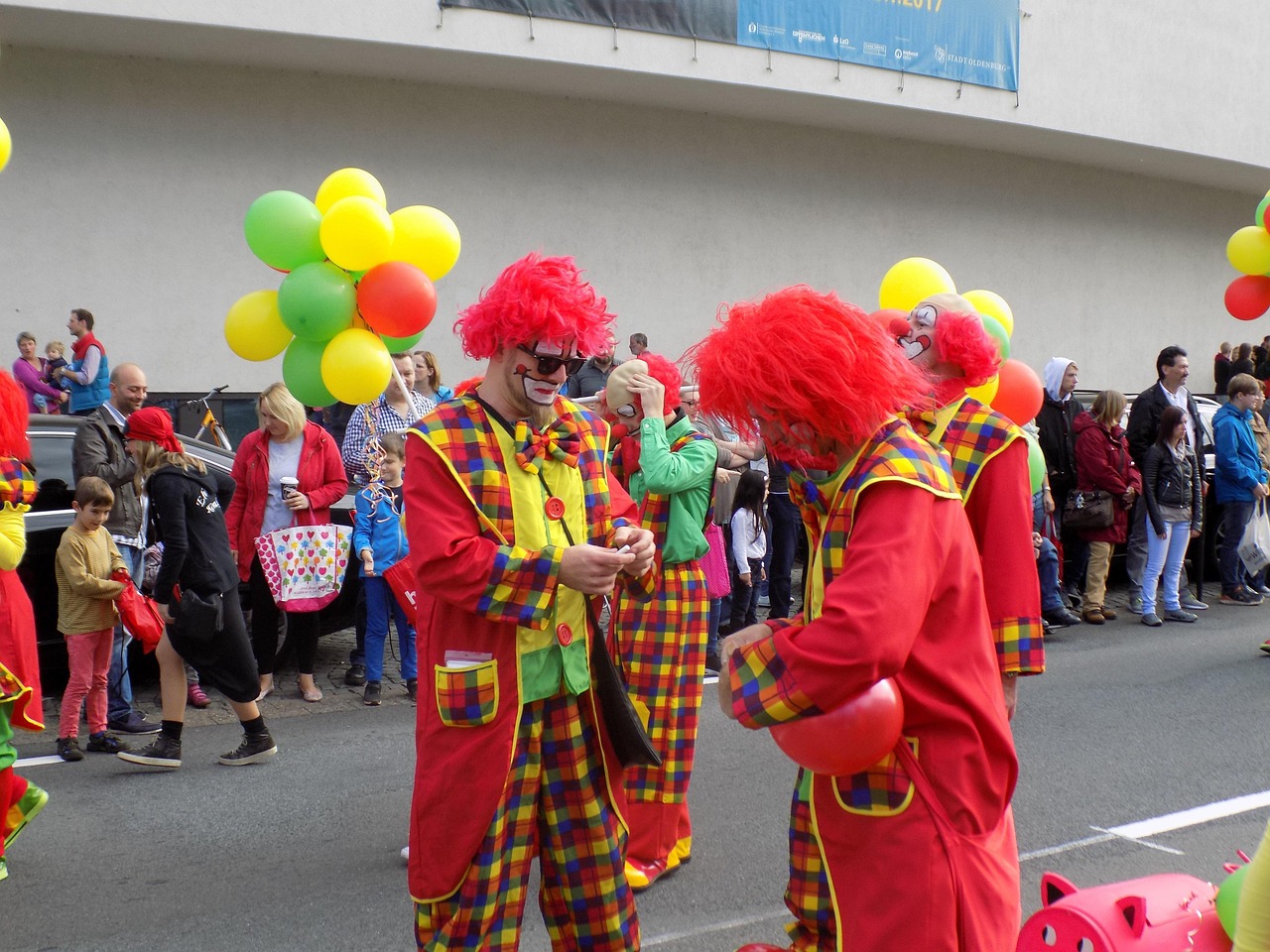 Parade Clowns Multicoloured - Free photo on Pixabay - Pixabay