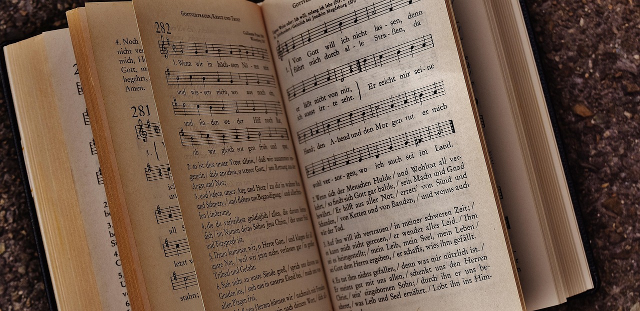 A Book Hymn Church - Free photo on Pixabay