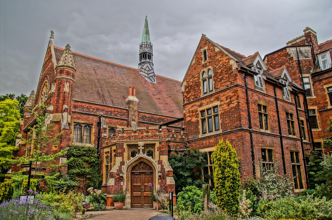 300,000+ Free Education College Wallpaper & College Images - Pixabay