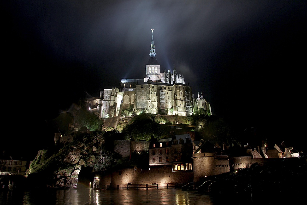 Night Shot Of St Michel - Free photo on Pixabay