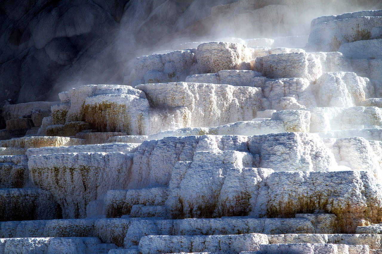 80,000+ Free Yellowstone National Park & Yellowstone Images - Pixabay