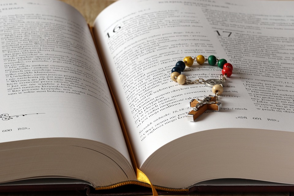 Rosary Bible Holy - Free photo on Pixabay - Pixabay