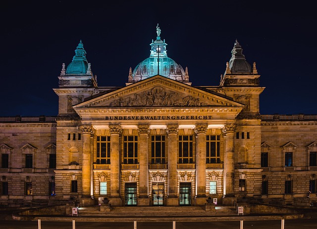 100+ Free Courthouse & Courtroom Images - Pixabay
