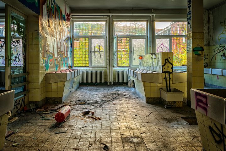 500+ Free Destroyed Building & Dilapidated Images - Pixabay