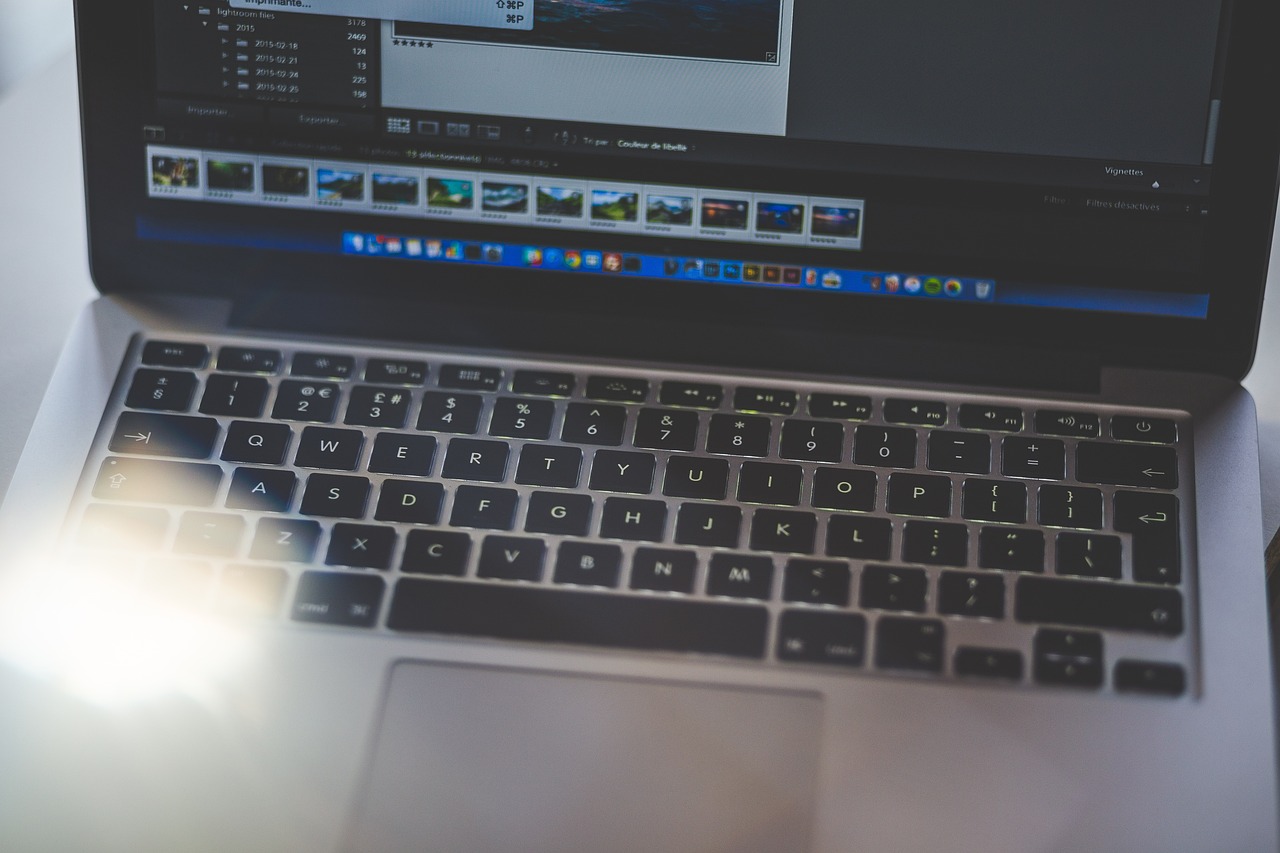 Page 17 - 60,000+ Free Laptop Háttérkép & Background Images - Pixabay