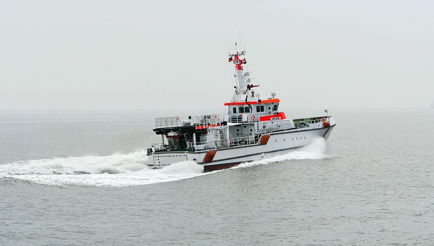 100+ Free Lifeboat & Boat Images