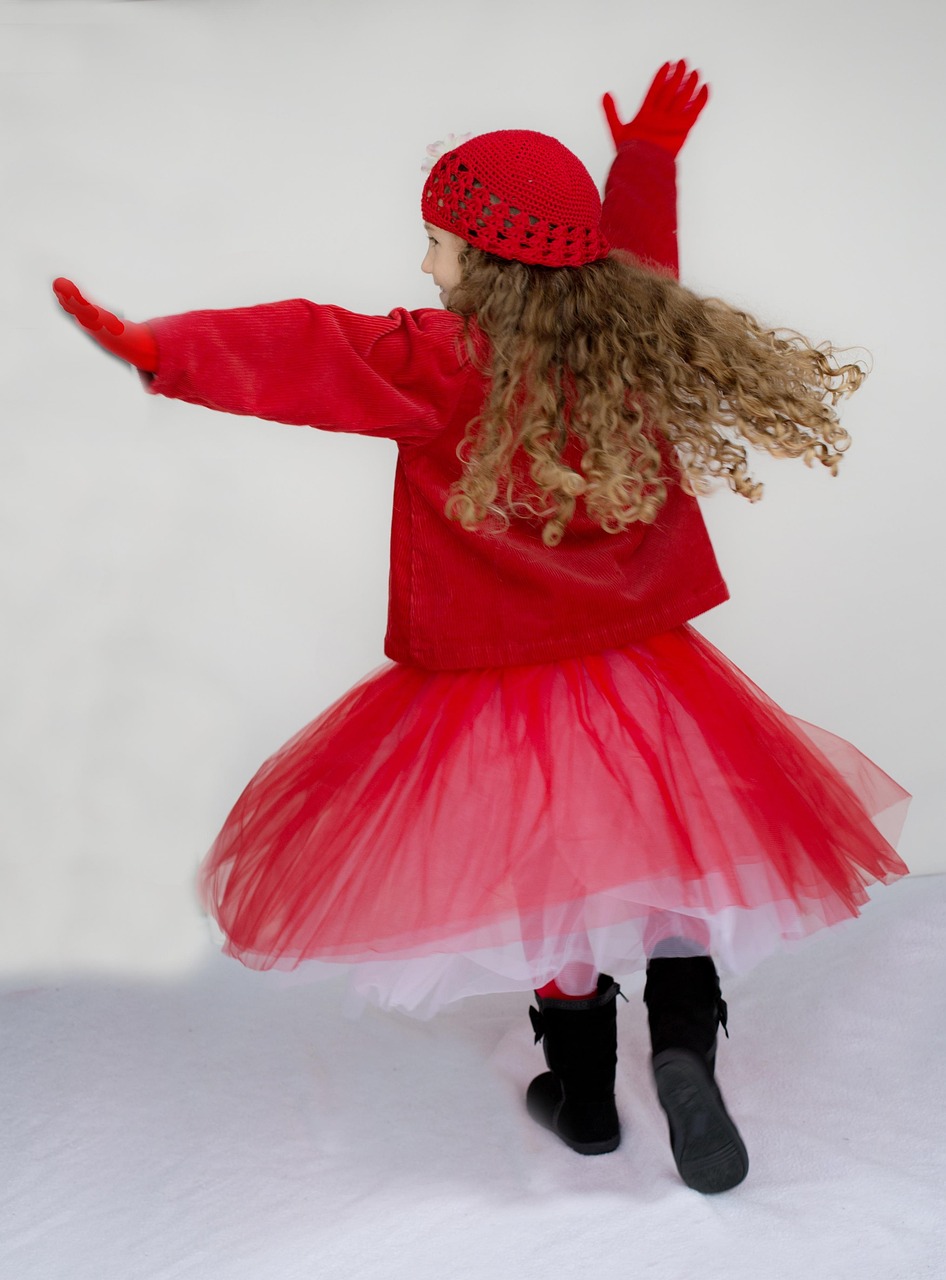 Little Girl Dancing Spinning - Free photo on Pixabay