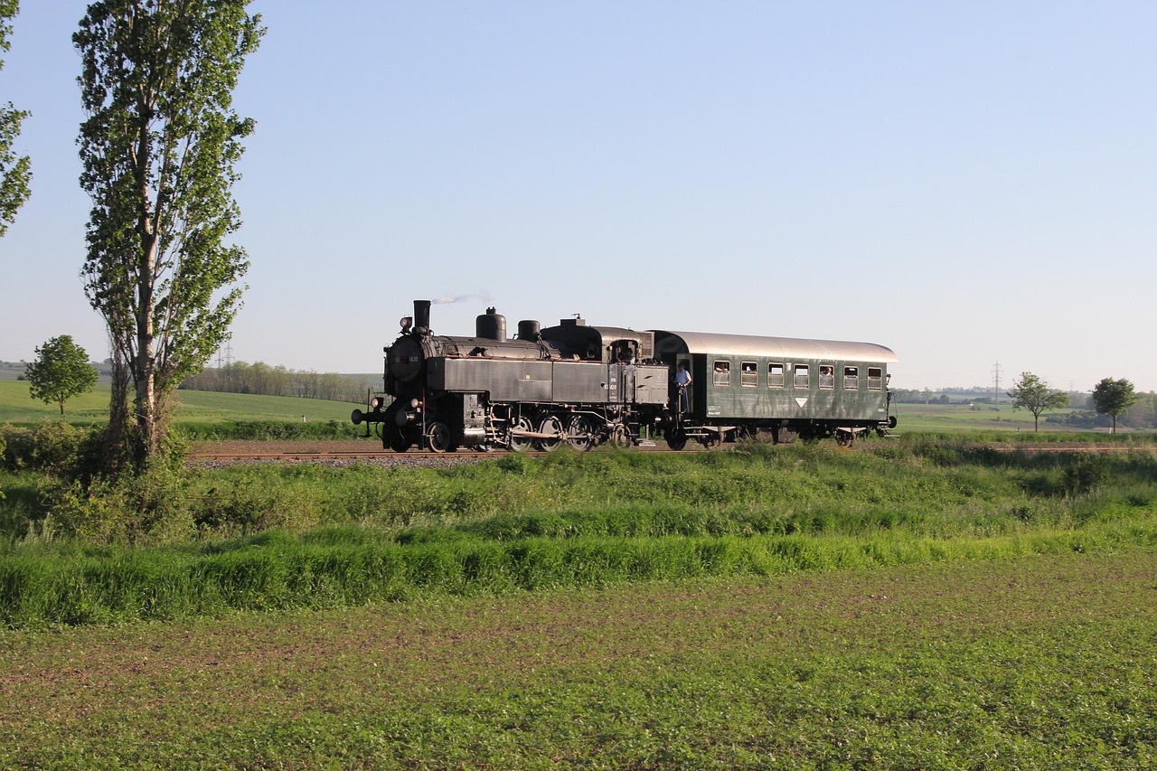 Steam Locomotive Railroad Row 93 - Free photo on Pixabay