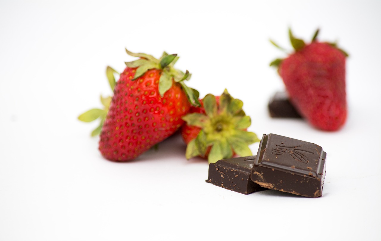 Fresas Frutas Fondo Blanco Gusanos En Las Fresas: Aprende Cómo
