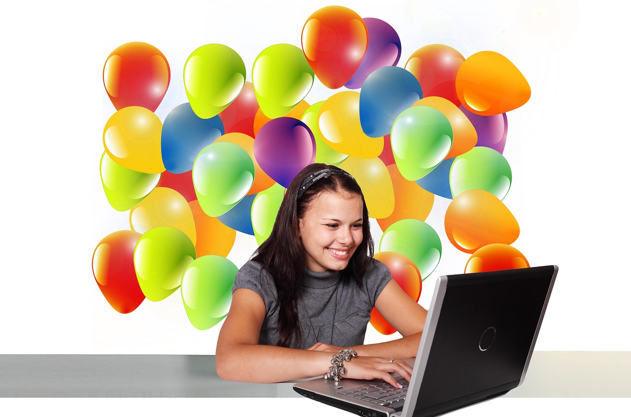 40,000+ Free Woman At The Computer & Computer Images - Pixabay