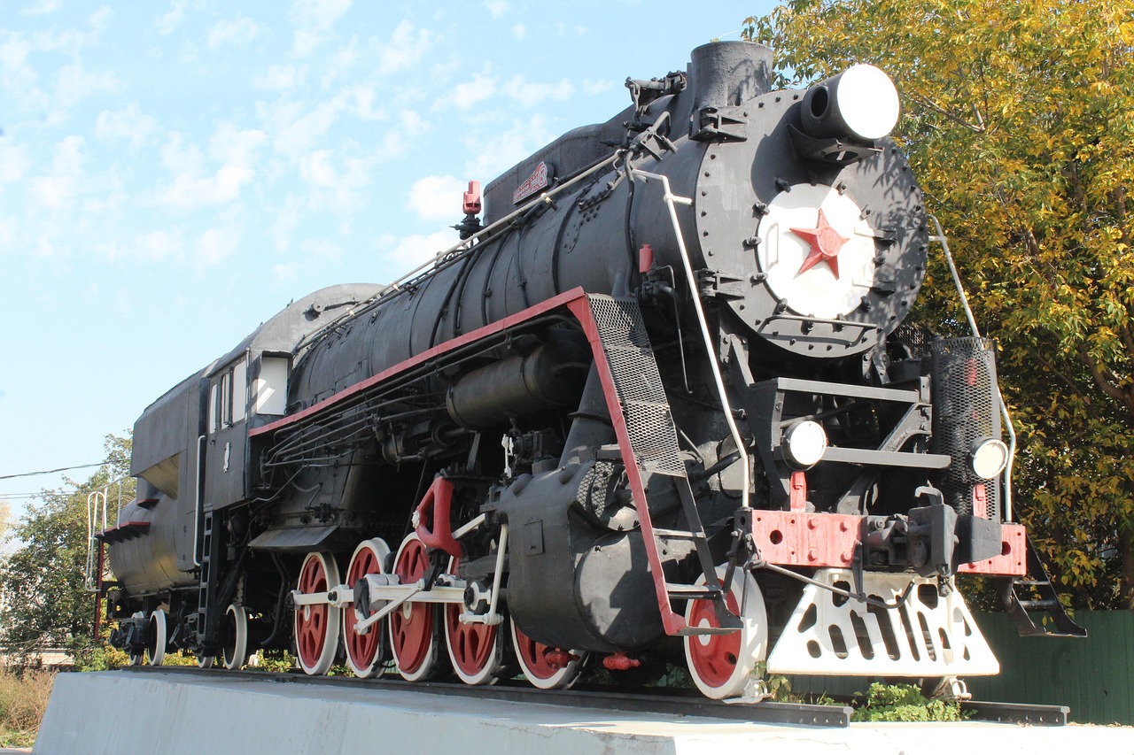 Locomotive Monument - Free photo on Pixabay - Pixabay