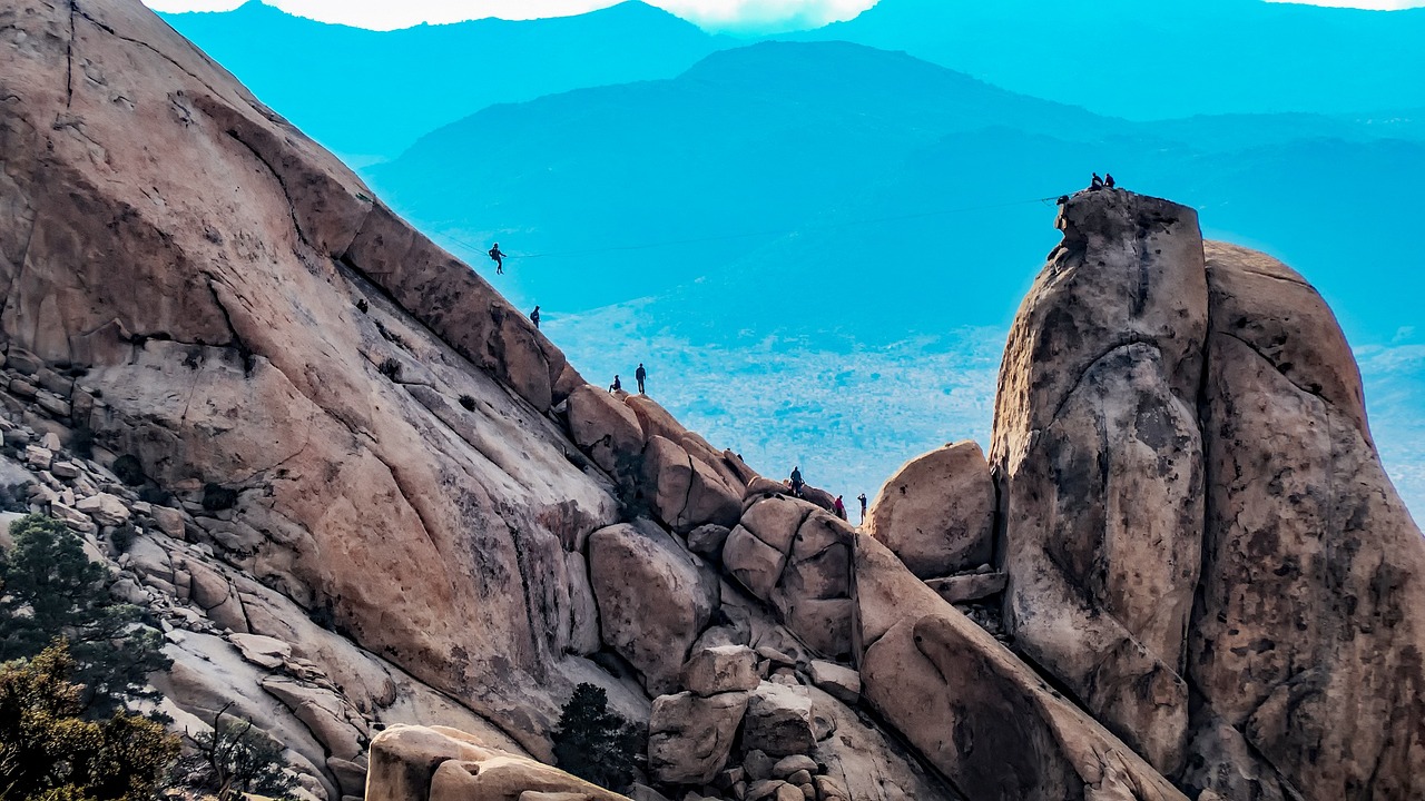 30,000+ Free Zip Line & Zip Images - Pixabay