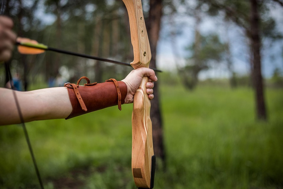 Pfeil Hand Schießen - Kostenloses Foto auf Pixabay - Pixabay