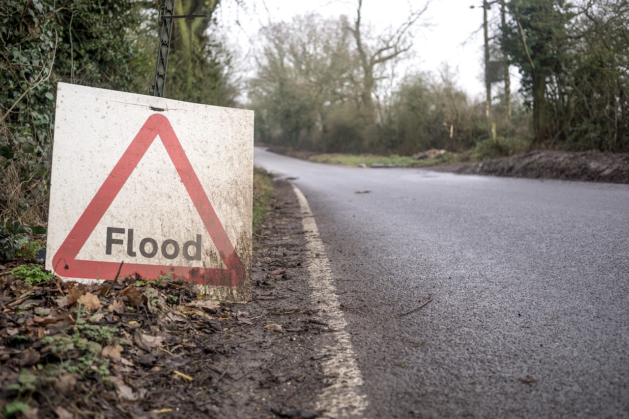 Flood Road Sign - Free photo on Pixabay