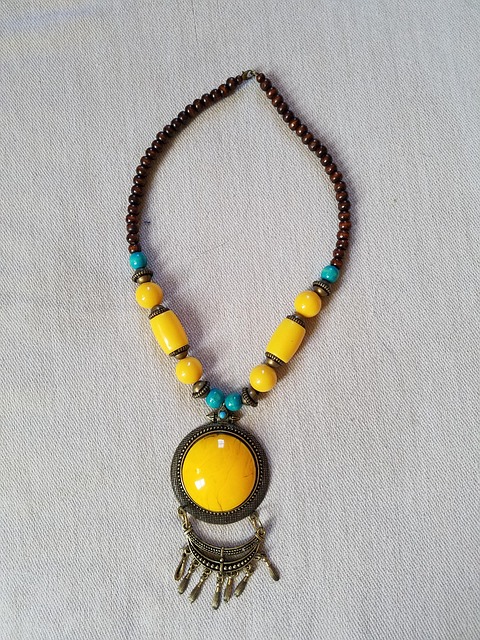 Collier Pendentif Et Perles Jaune - Photo gratuite sur Pixabay - Pixabay