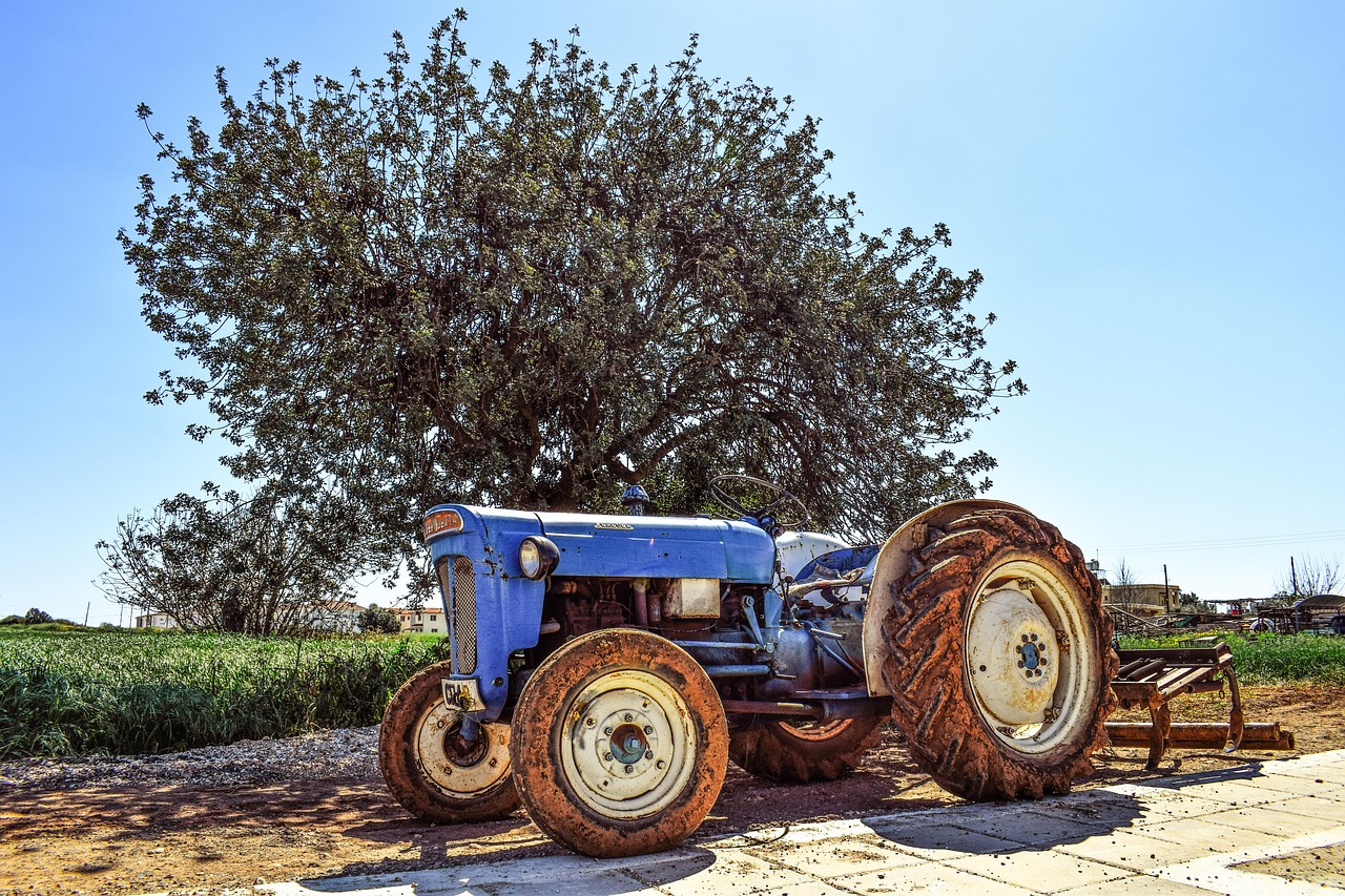 Tractor Old Farm - Free photo on Pixabay - Pixabay