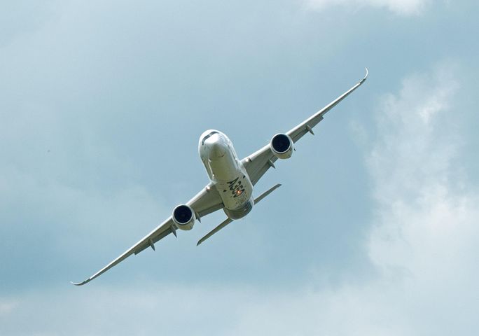 10+ Free Airbus A350 & A350 Photos - Pixabay