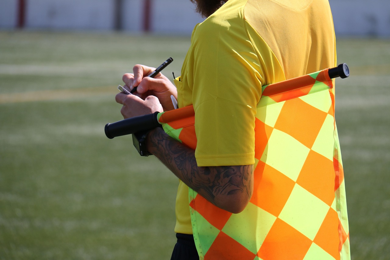 Yellow Card Lineman - Free photo on Pixabay - Pixabay